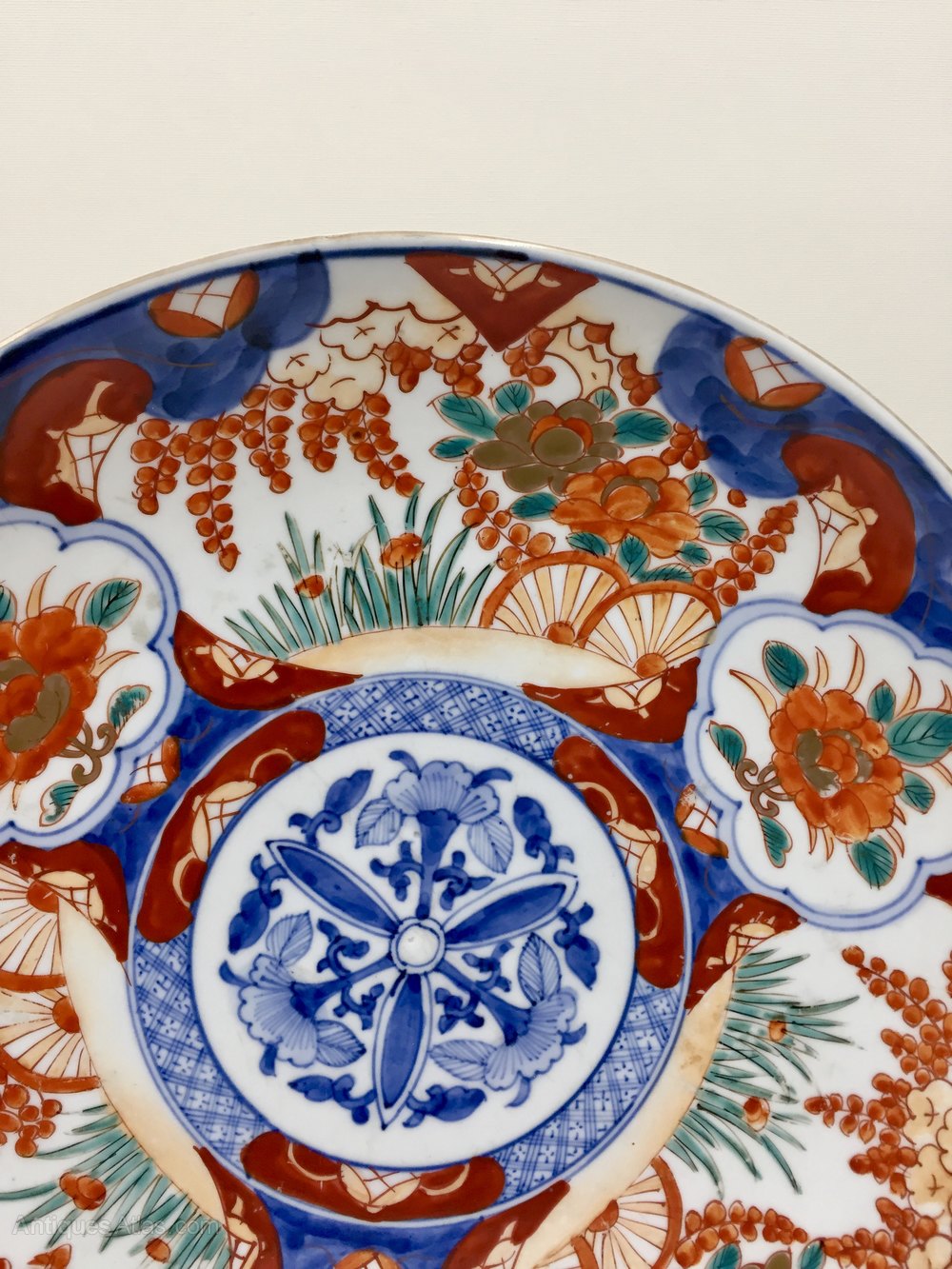 Antiques Atlas - Antique Oriental Japanese Imari Porcelain Dish