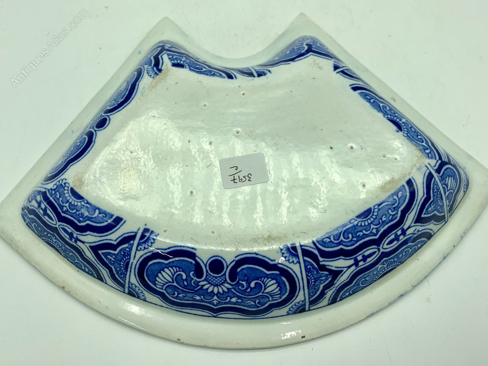 Antiques Atlas - Blue And White Transfer Print Crescent Dish C.1845