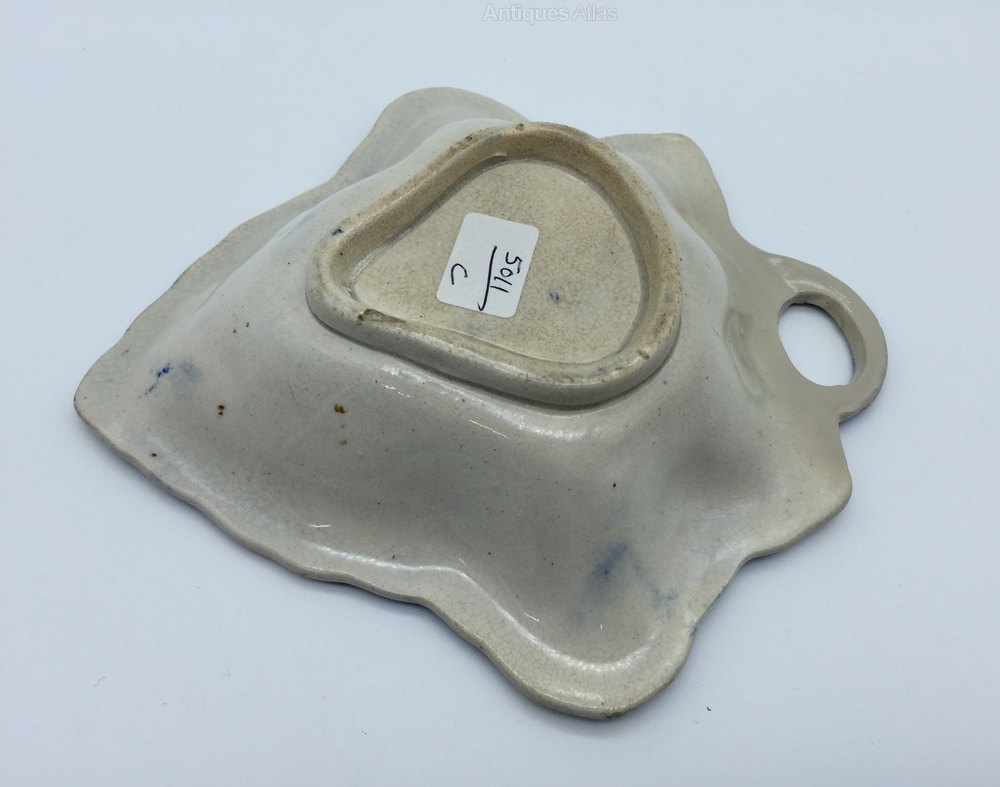 Antiques Atlas - Blue And White Transfer Printed Leaf Dish