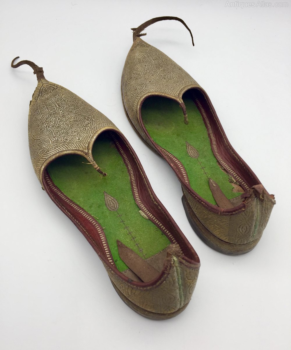 Antiques Atlas - Old Pair Of Aladdin Slippers Circa 1925
