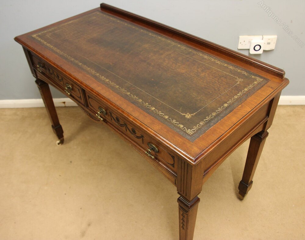 Antique Walnut Writing Table / Desk as105a3419 - Antiques Atlas
