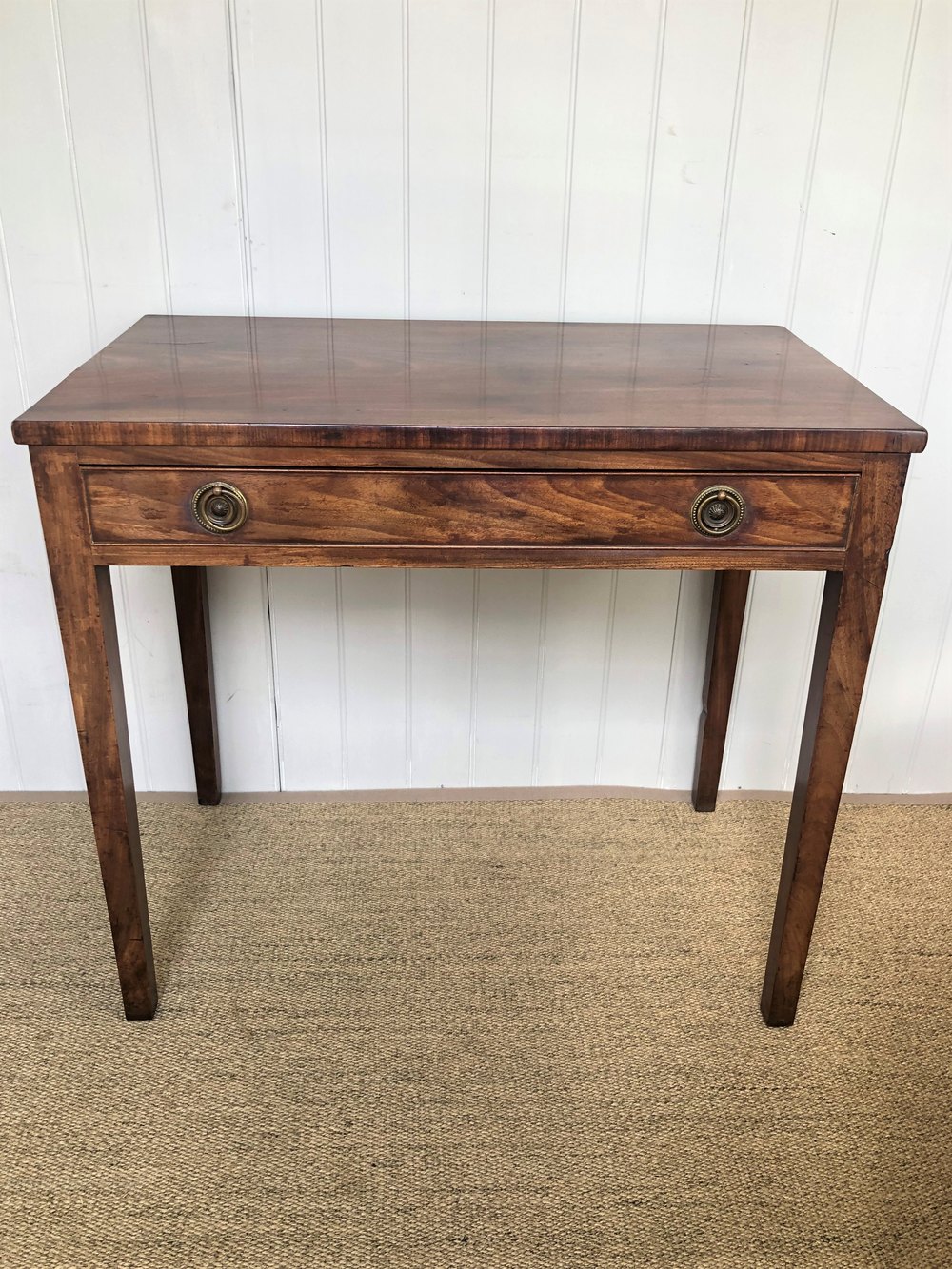 Georgian Mahogany Side Table - Antiques Atlas
