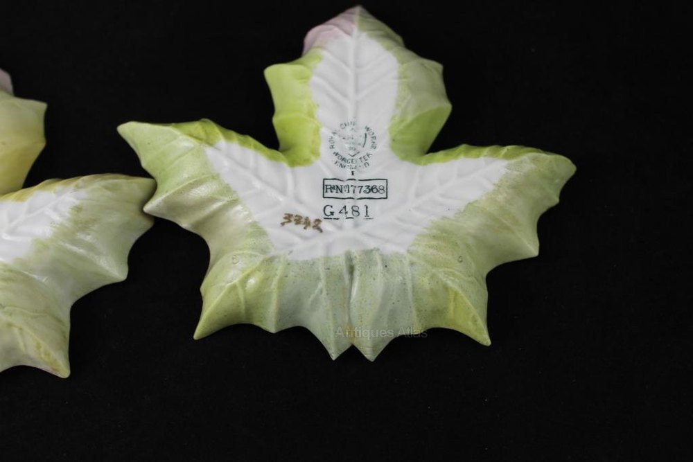 Antiques Atlas - Royal Worcester Autumn Leaf Dishes
