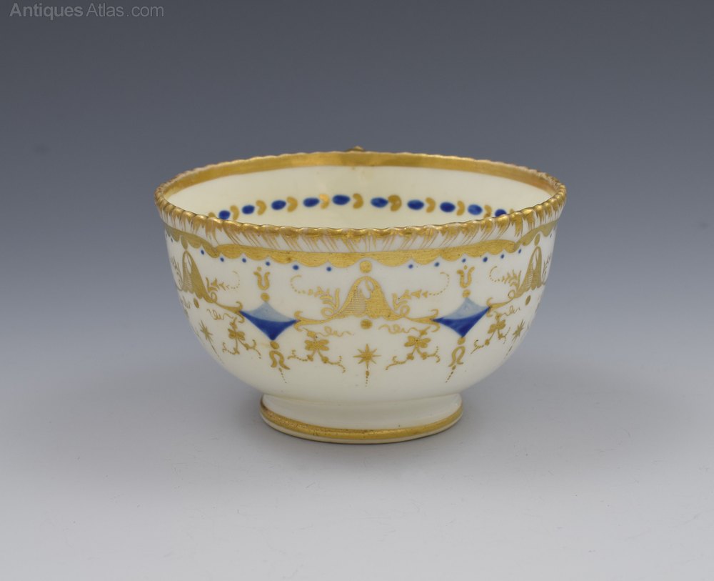 Antiques Atlas - Grainger Porcelain Tea Cup & Saucer Gadrooned Rim