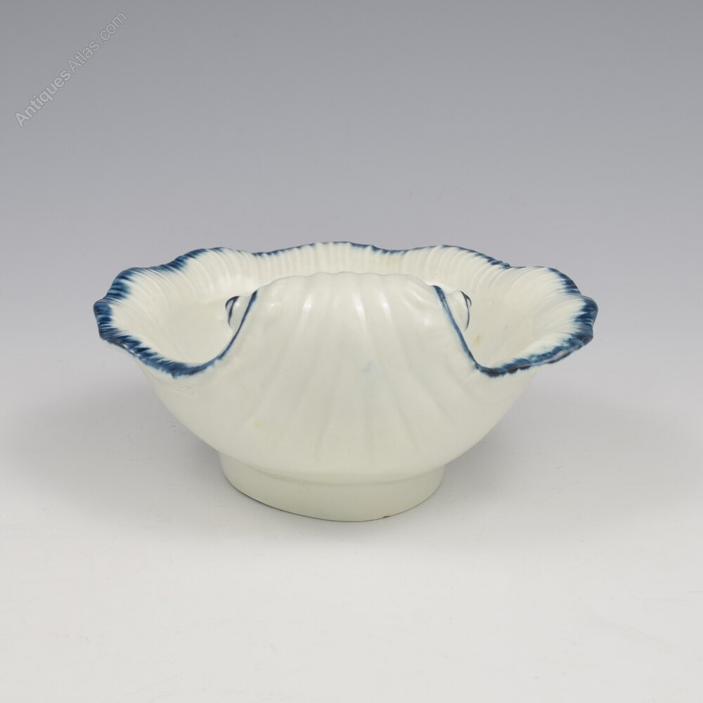 Antiques Atlas - Rare First Worcester Marrow Shell Sweetmeat Dish ...