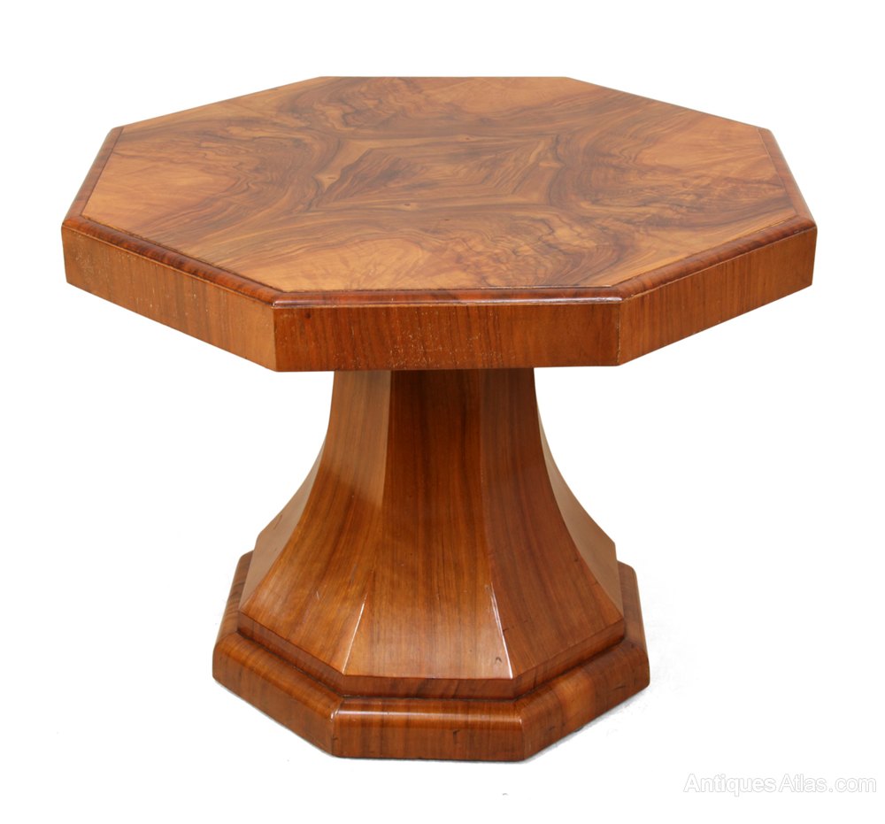 Art Deco Cocktail Table In Walnut C1930 as457a1003 / 743 - Antiques Atlas