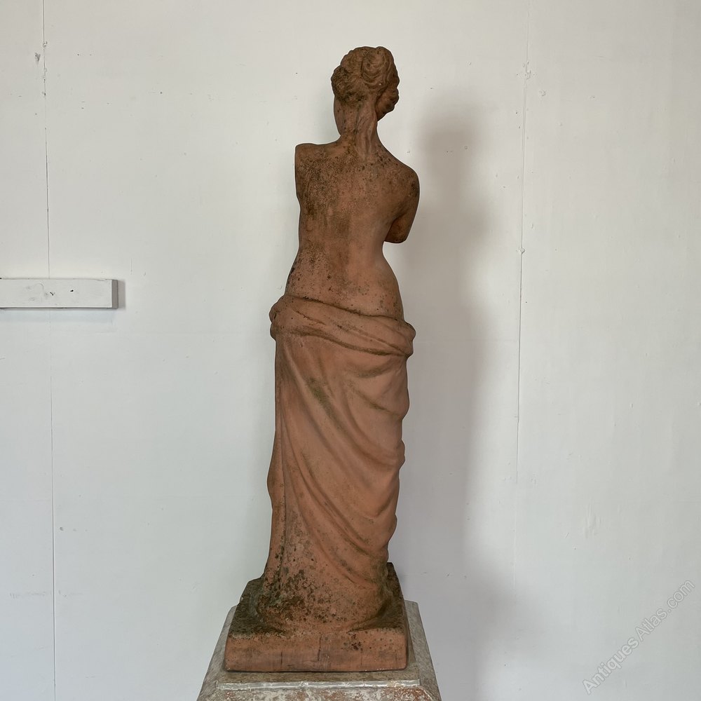 Antiques Atlas - Mid 20th C. Terracotta Statue Of Venus