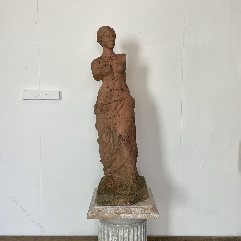 Antiques Atlas - Mid 20th C. Terracotta Statue Of Venus