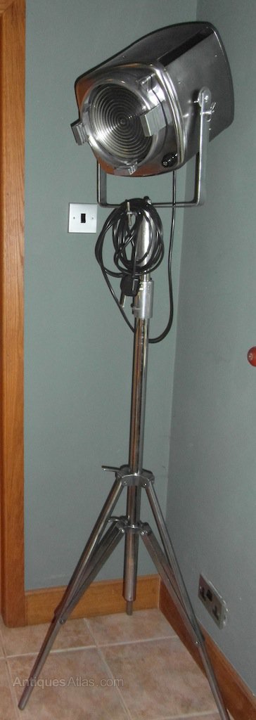 Antiques Atlas - Vintage Strand Patt 223 Theatre Light