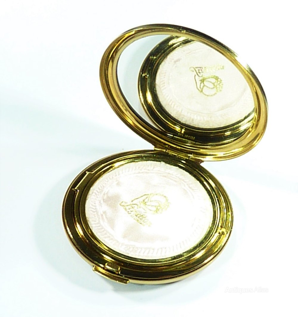 Antiques Atlas - 1950s Makeup Compact Unused Stratton