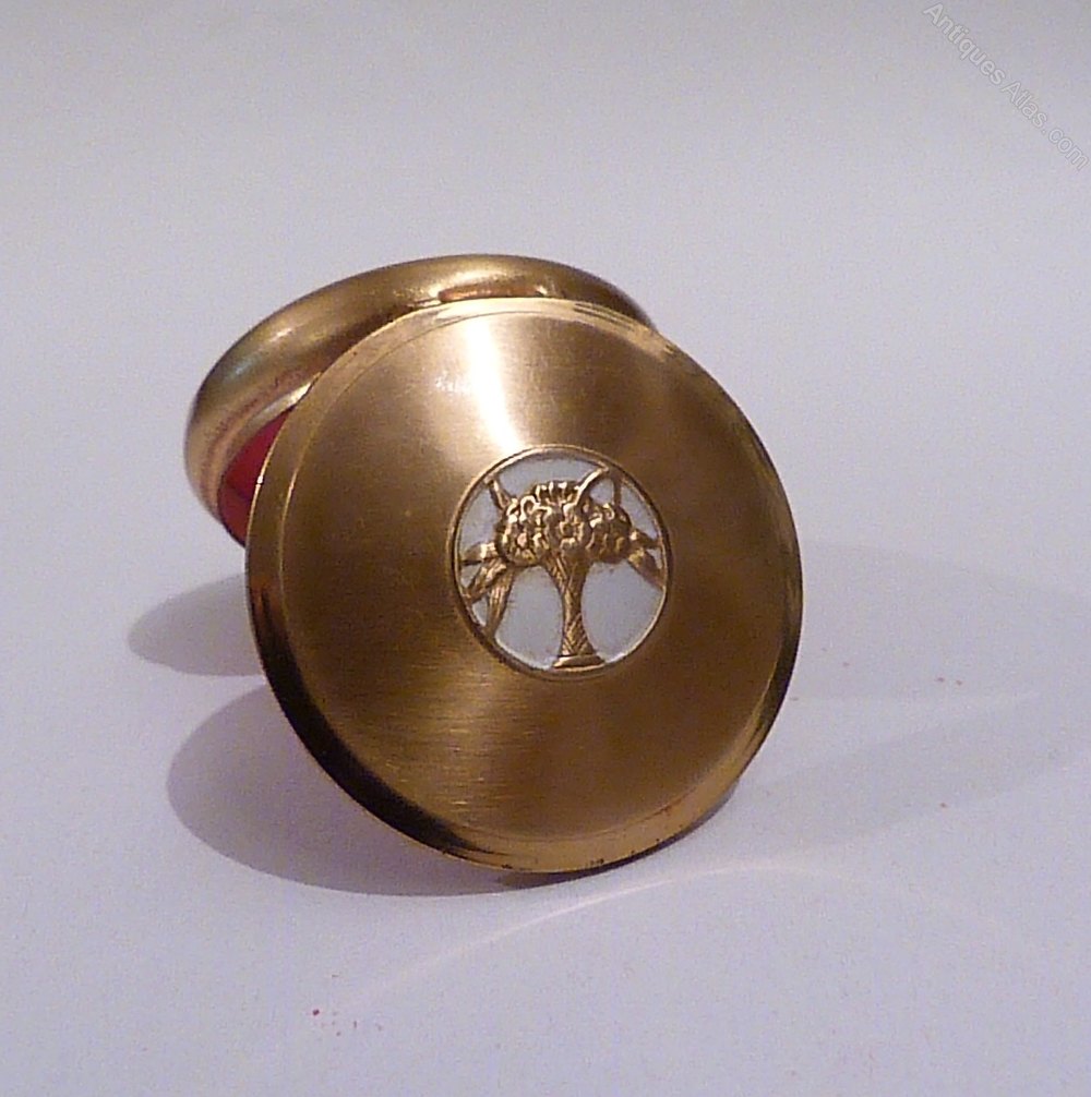 Antiques Atlas - Antique Gifts For Her Bridesmaids Vintage Compacts