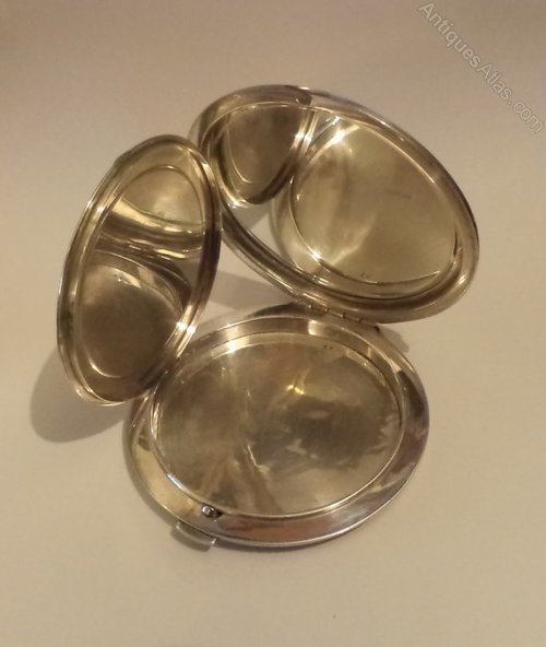 Antiques Atlas - Antique Silver Wedding Gifts Japanese Compact