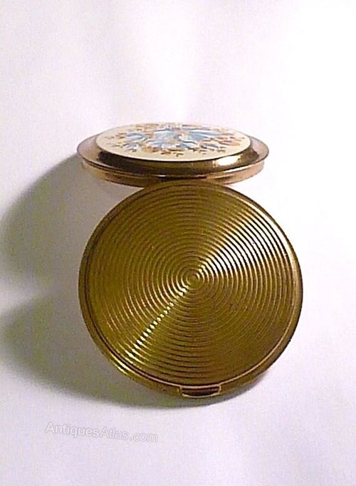 Antiques Atlas - Birthday Gifts For Her Mascot Compact 1950s