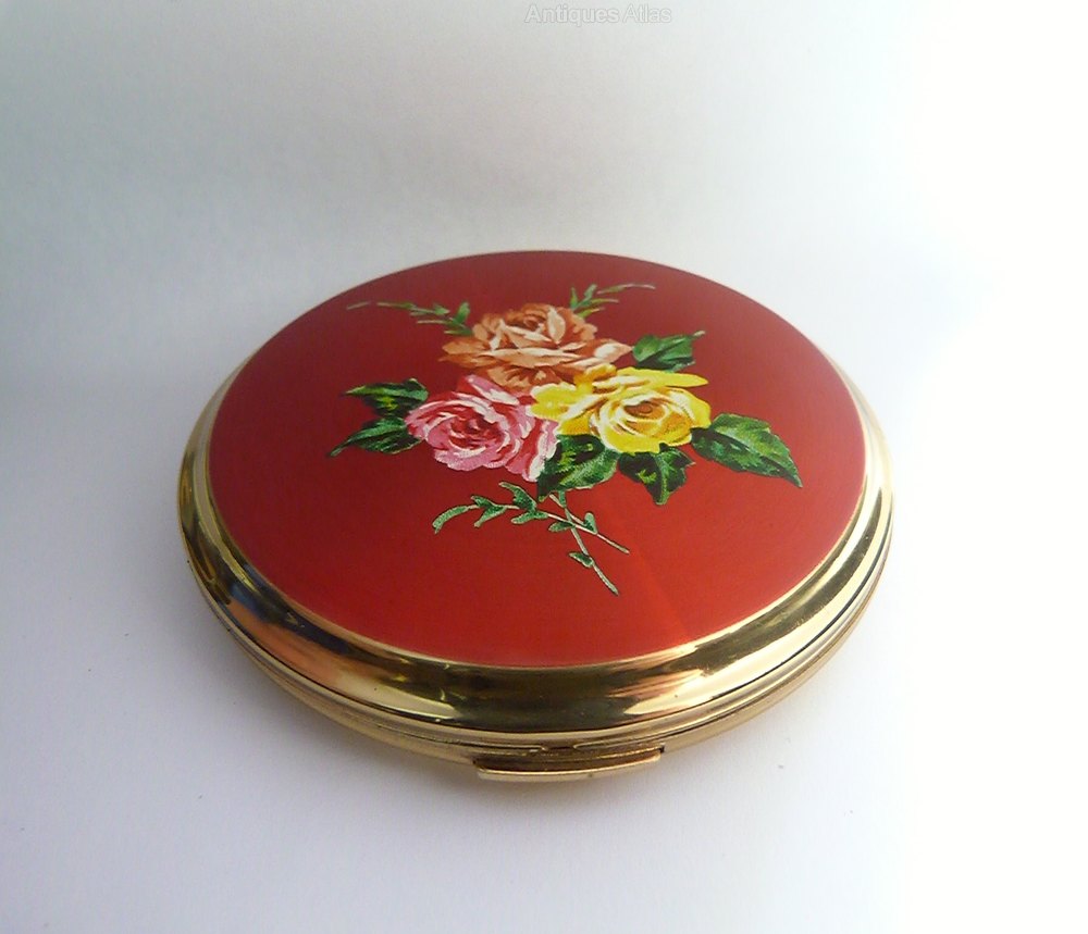 Antiques Atlas - Boxed Stratton Compact 1950s Red Enamel as395a1828