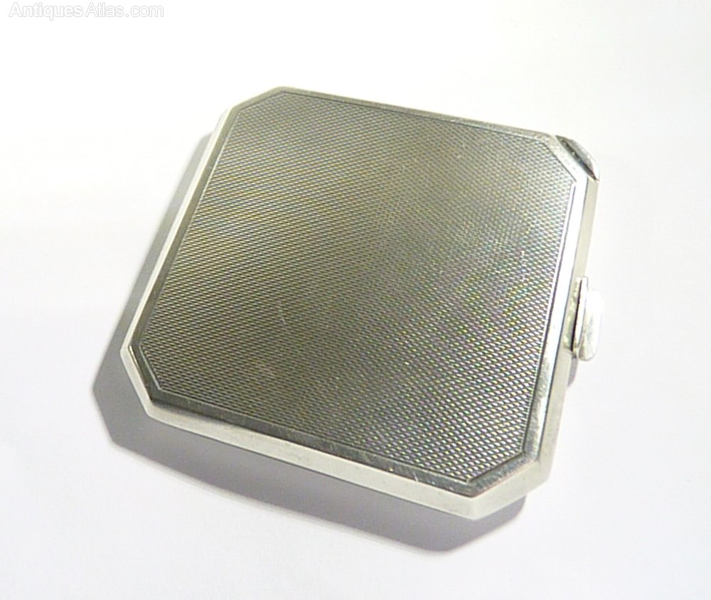 Antiques Atlas - Engraved Silver Compact Mirror 1947 as395a1982