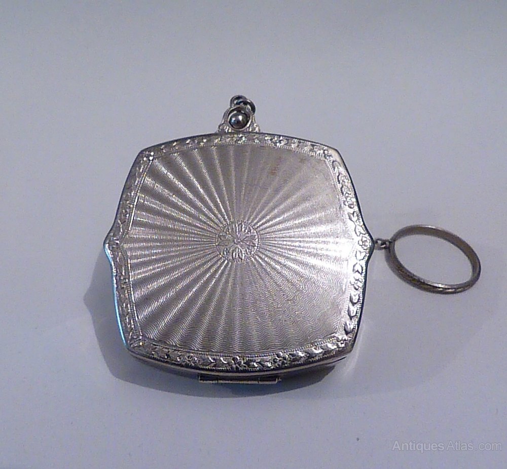 Antiques Atlas - Finger Ring Compacts Silhouette Lady Bird