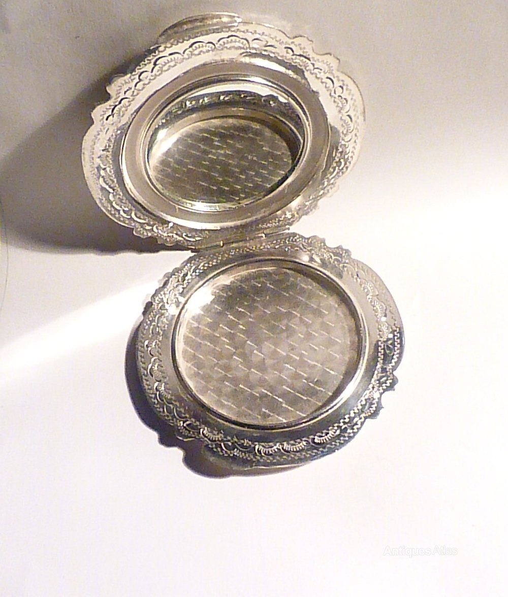 Antiques Atlas - Gifts For Her Antique Silver Compact 1940s as395a1035