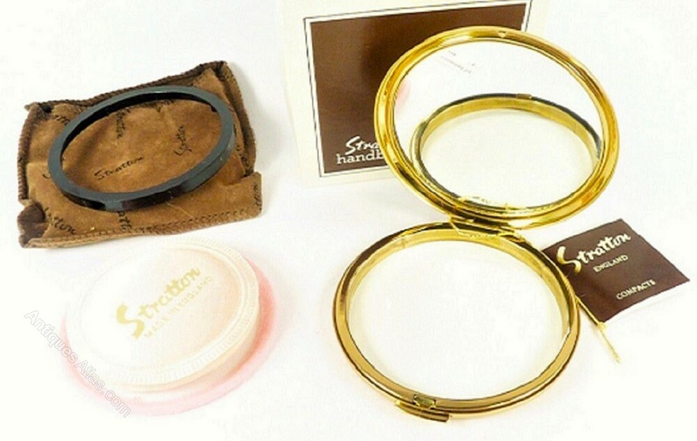 Antiques Atlas - Gleaming Golden Stratton Makeup Compact as395a2753