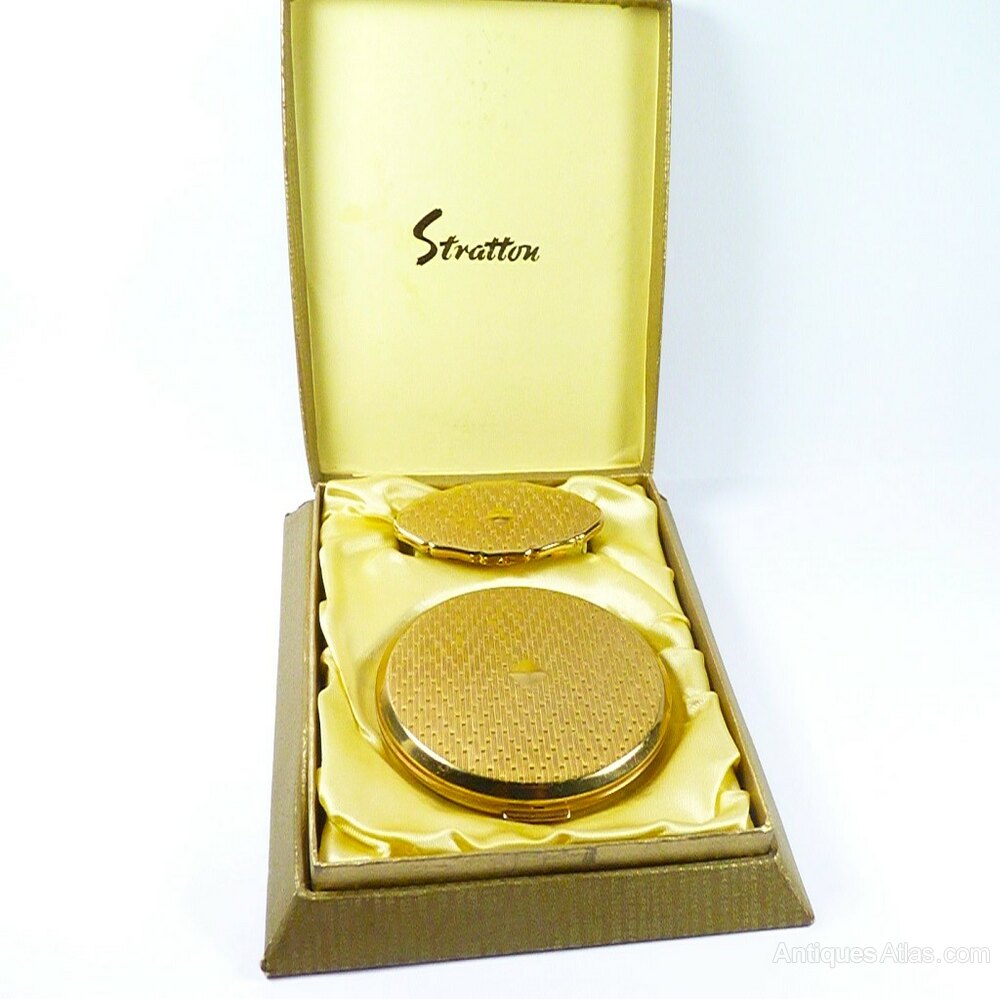 Antiques Atlas - Gorgeous Vintage Stratton Vanity Set Unused as395a2832