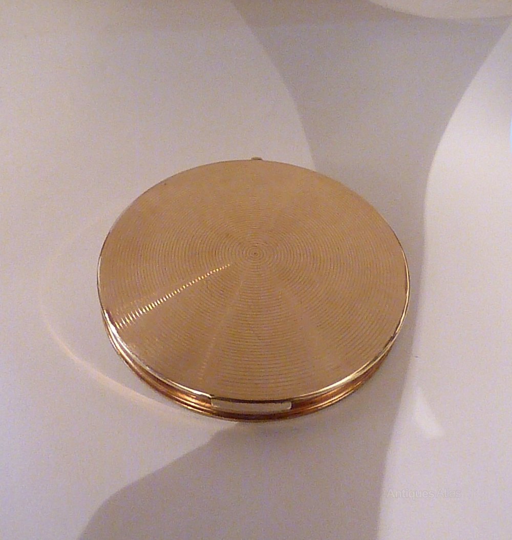 Antiques Atlas - Highly Collectible 1950s Stratton Compact as395a622