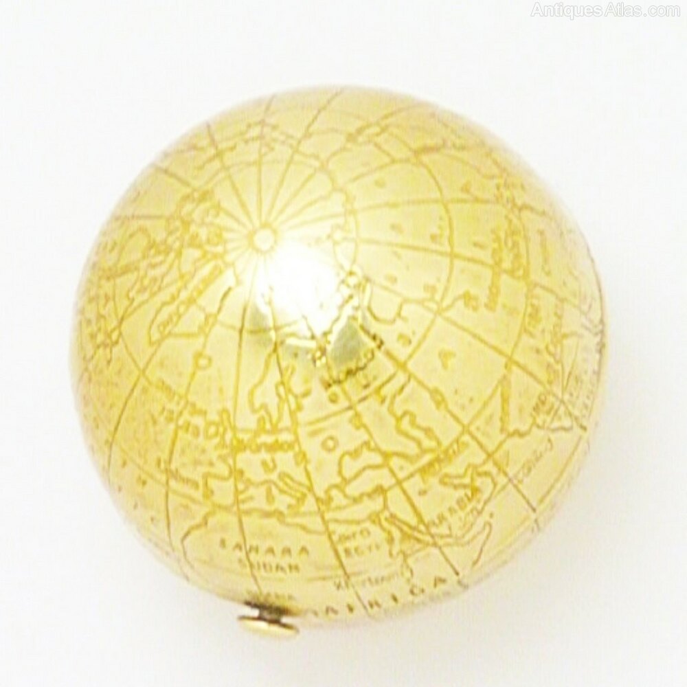 Antiques Atlas - Kigu Map Of The World Compact Mirror 1950s as395a2899