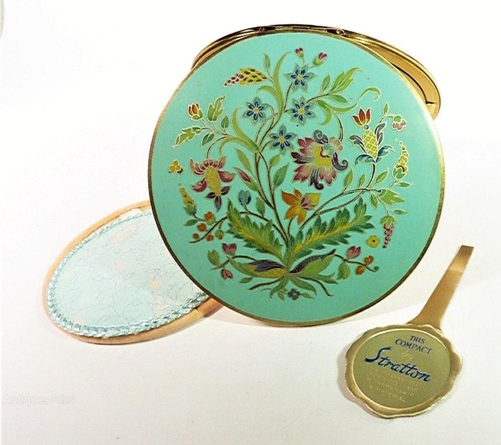 Antiques Atlas - Large Rare Enamelled Stratton Compact