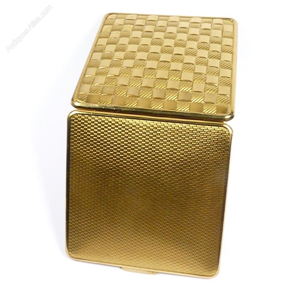 Antiques Atlas - Large Square Vintage Kigu Compact as395a2756