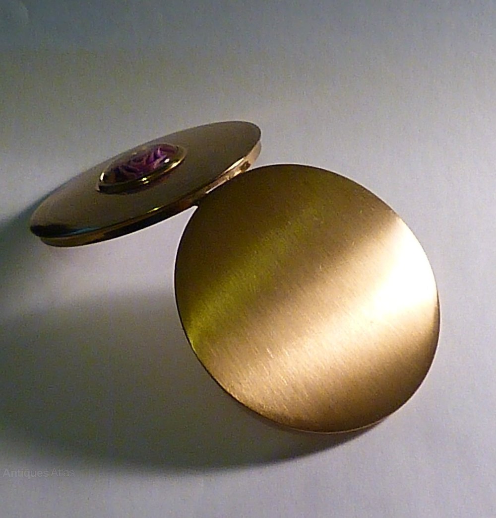 Antiques Atlas - Lucite Powder Compacts Melissa 1950s as395a1267