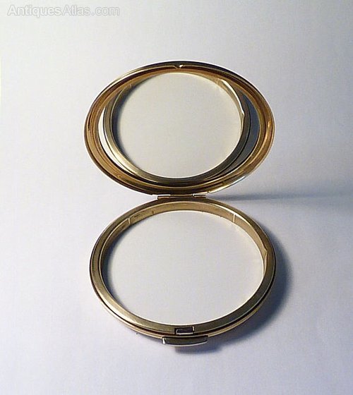 Antiques Atlas - Powder Mirror Compacts Stratton Compacts