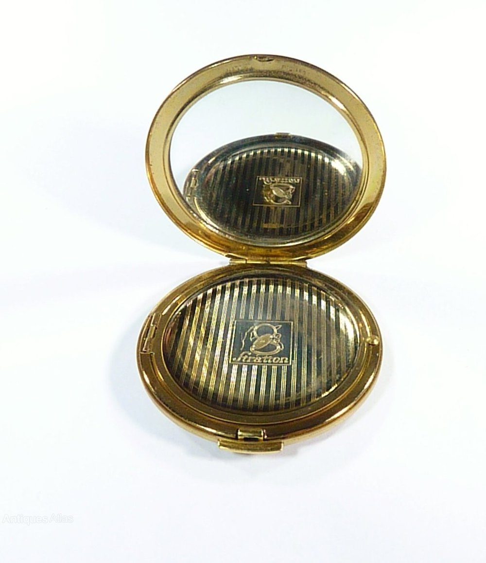 Antiques Atlas - Pretty Stratton Loose Powder Compact 1950s