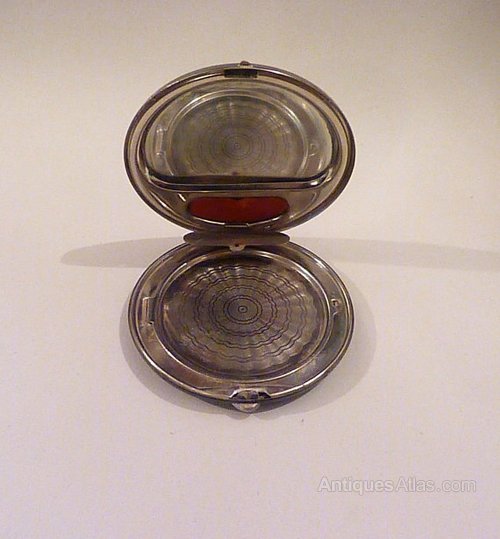 Antiques Atlas - Rare Art Deco Compacts 1937