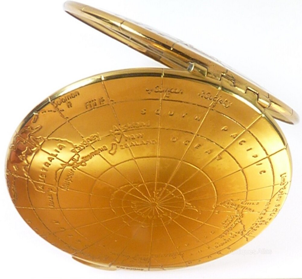 Antiques Atlas - Rare Kigu Map Of The World Powder Compact as395a2811