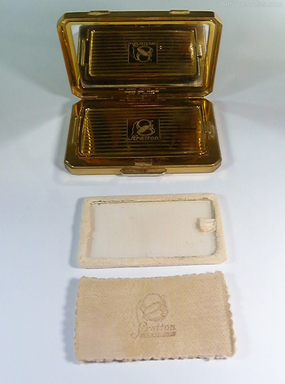 Antiques Atlas - Rare Stratton Compact Ballotini Loose Powder as395a1829