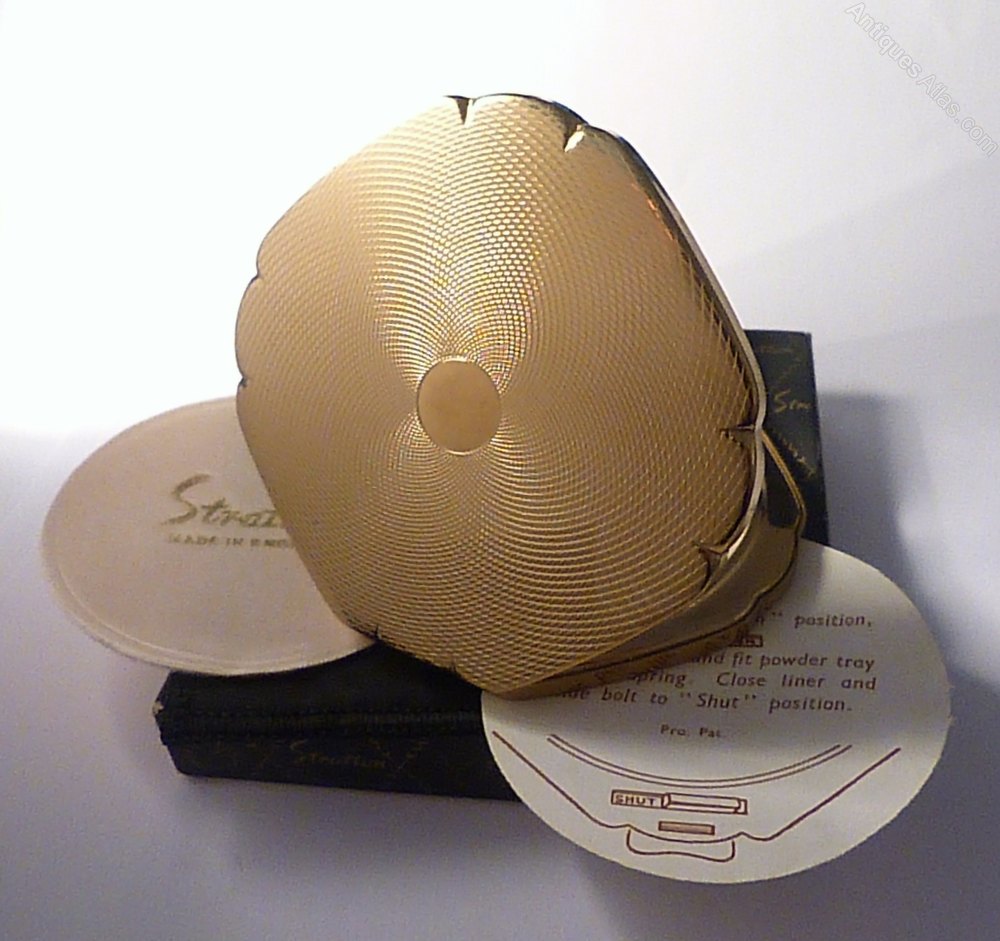 Antiques Atlas - Rare Stratton Unused Powder Compacts as395a1481