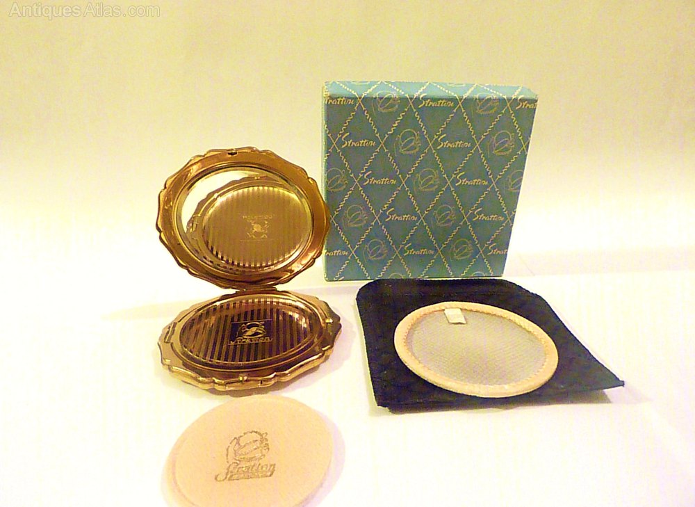 Antiques Atlas - Rare Stratton Ballet Ballerina Compact as395a361
