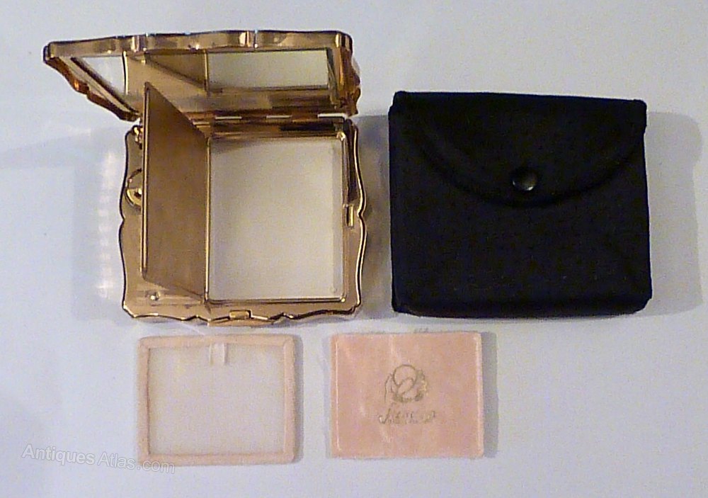 Antiques Atlas - Rare Stratton Ballet Musical Powder Box