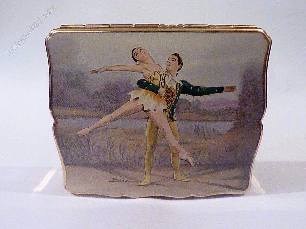 Antiques Atlas - Rare Stratton Ballet Musical Powder Box as395a470