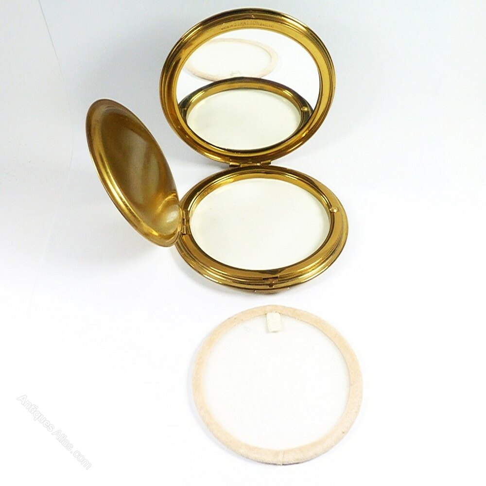 Antiques Atlas - Rare Vintage Stratton Ship Powder Compact as395a2820