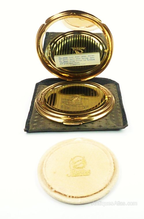 Antiques Atlas - Red Enamel Loose Powder Compact Rare as395a2143