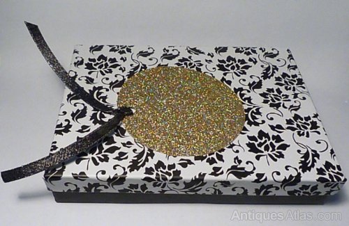 Antiques Atlas - Refillable Powder Compact Case Stratton 1960s as395a1886