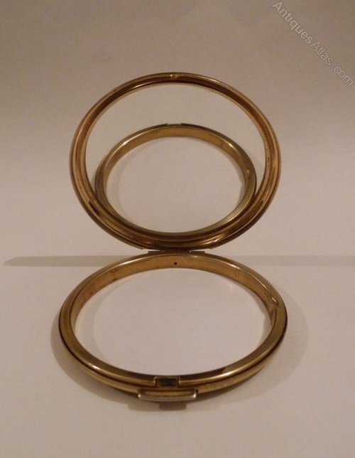Antiques Atlas - Refillable Powder Mirror Compacts