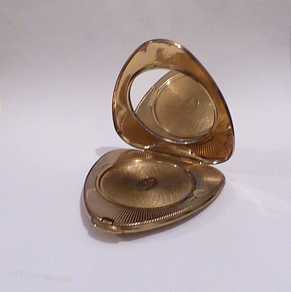 Antiques Atlas - Romantic Gifts For Her Heart Shaped Compact