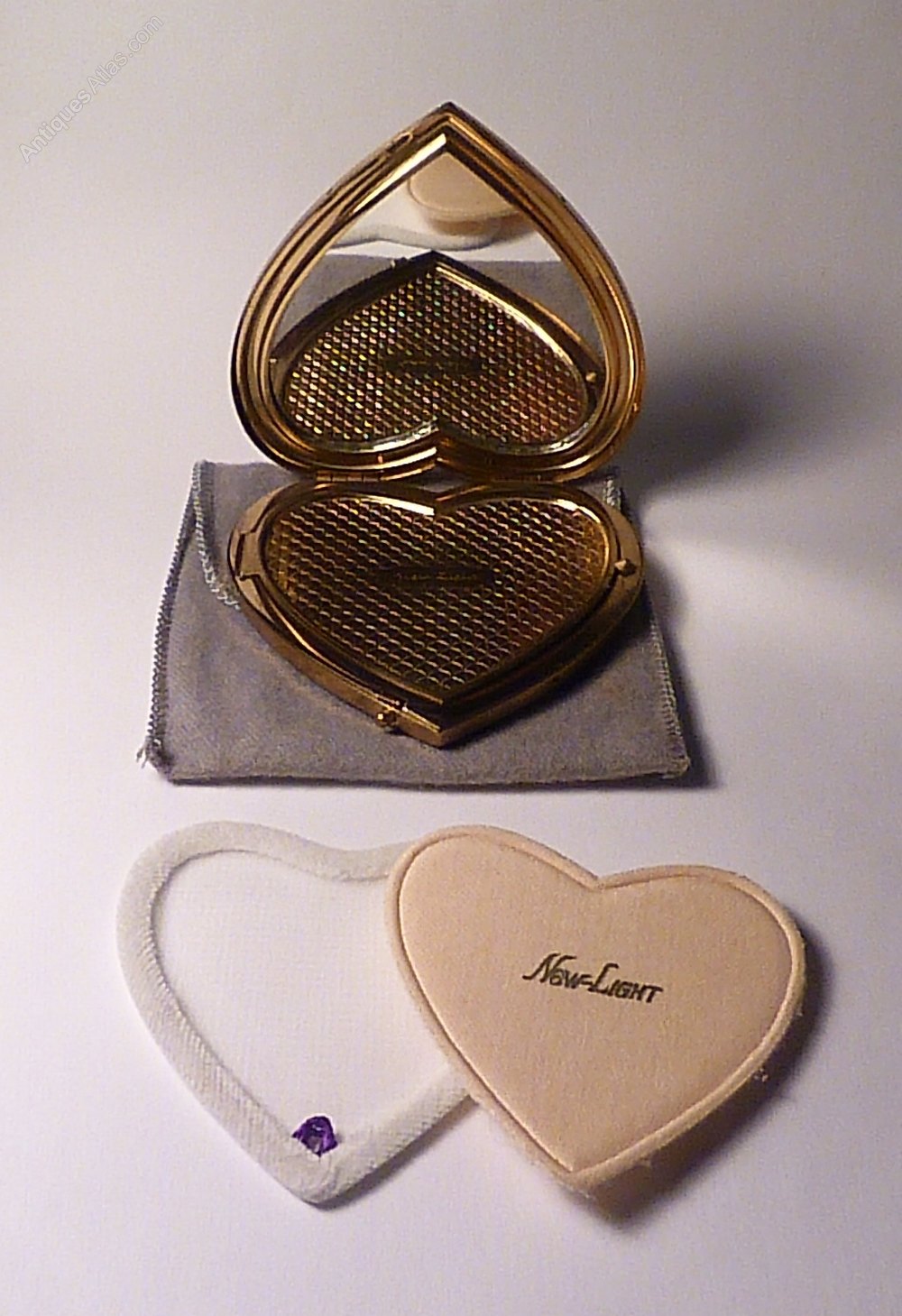 Antiques Atlas - Romantic Gifts For Her Vintage Compact 1950s