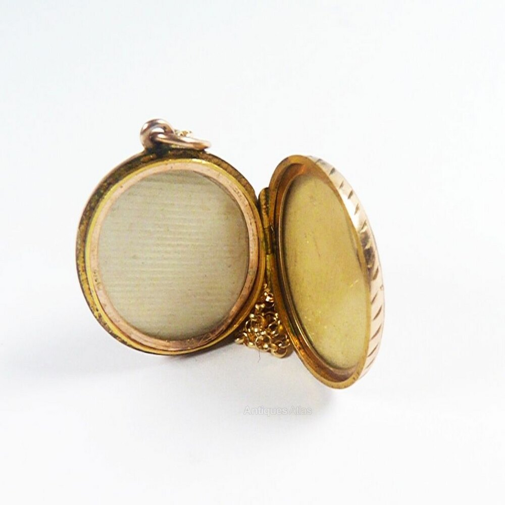 Antiques Atlas - Solid Gold English Edwardian Locket 1907 as395a2932