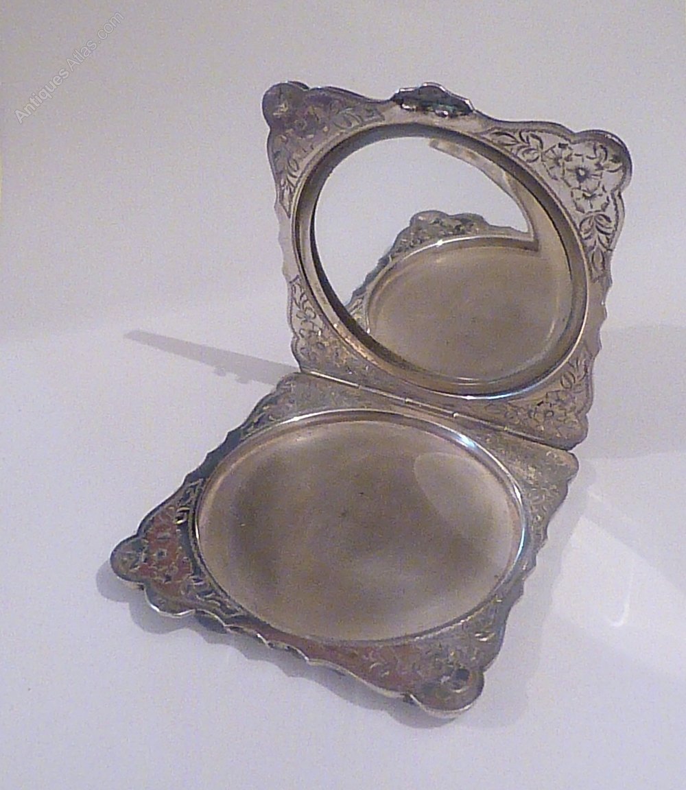 Antiques Atlas - Solid Silver Czechoslovakian Compact