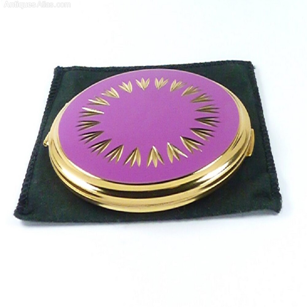 Antiques Atlas - Stratton Compact For Rimmel Stay Matte as395a2768