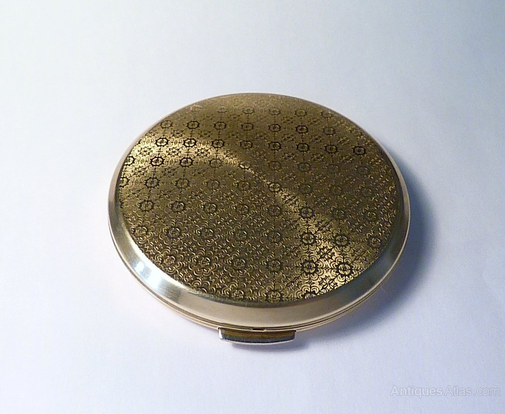 Antiques Atlas - Vanity Mirrors Stratton Powder Compacts