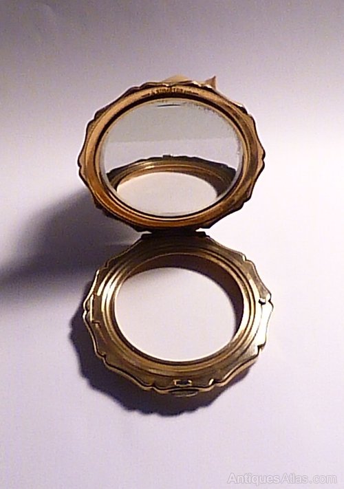 Antiques Atlas - Vintage Bridesmaids Gift Stratton Compact 1970s as395a1207