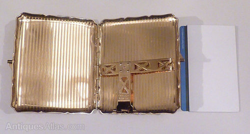 Antiques Atlas - Vintage Christmas Gifts Stratton Cigarette Case