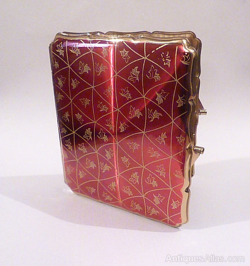 Antiques Atlas - Vintage Christmas Gifts Stratton Cigarette Case